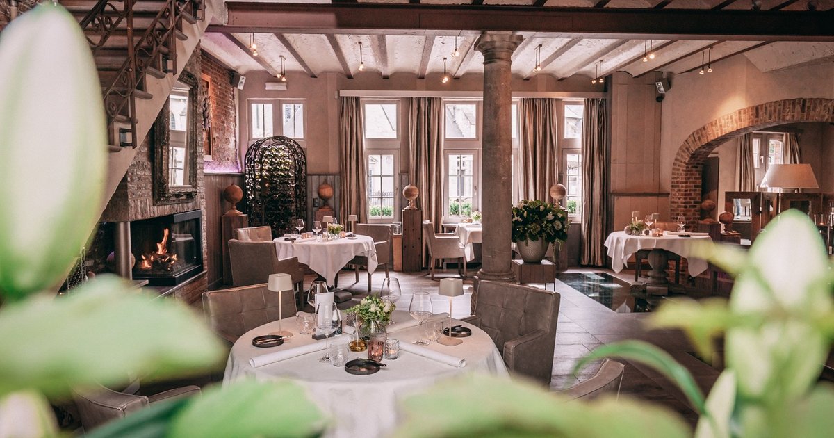 Hofke van Bazel | Lowiz