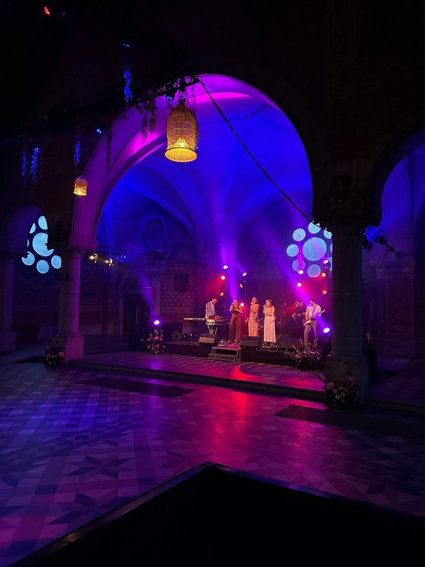 Living The Light | Lowiz